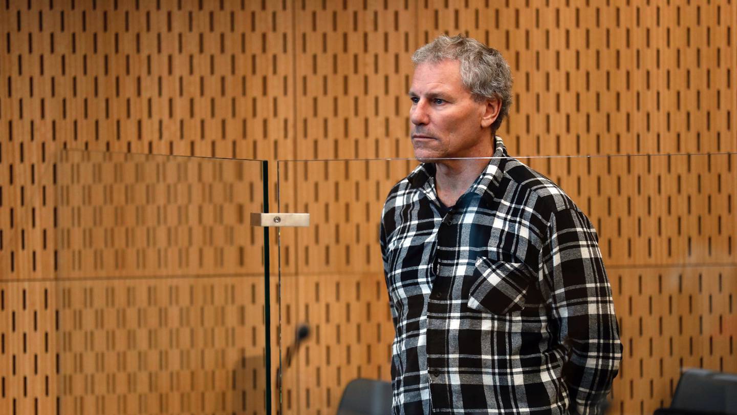 男子时隔24年杀害两名女性 一受害者父亲疑自杀_天维新闻频道 - Skykiwi.com