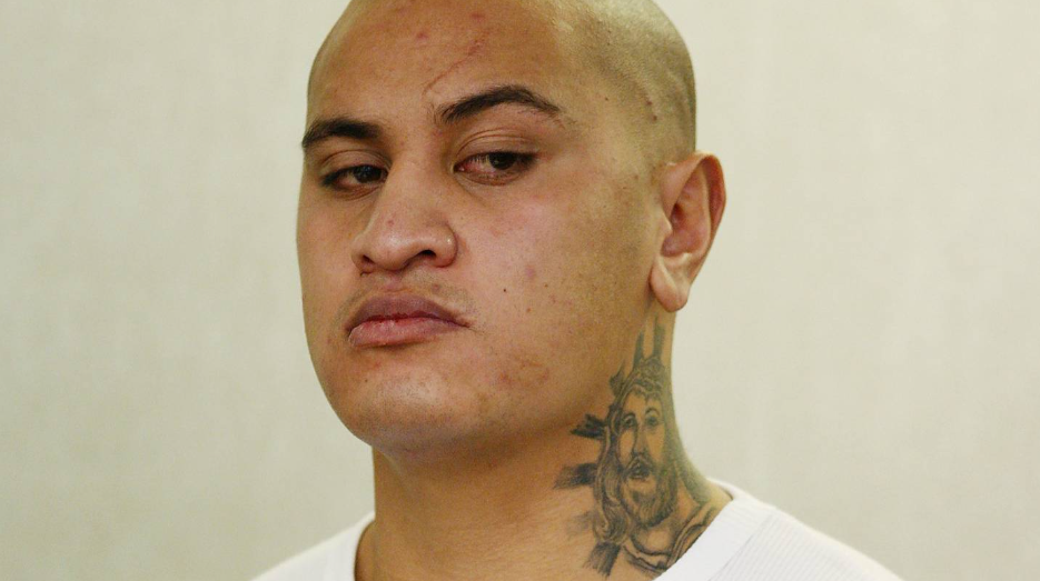 猖狂至极！帮派成员被判刑后“哈哈大笑”！_天维新闻频道 - Skykiwi.com