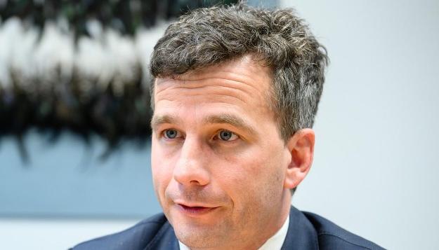 教育部官员呼吁：别因为一点小病就缺课 遭批“管太宽”_天维新闻频道 - Skykiwi.com