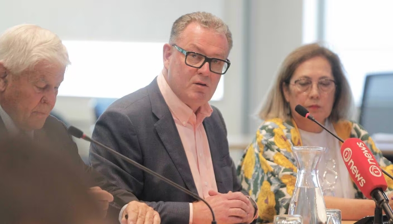 新西兰一公共部门CEO离职补偿高达16万纽币_天维新闻频道 - Skykiwi.com